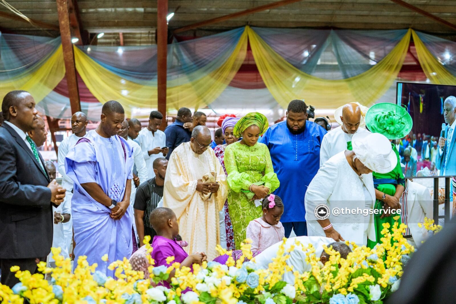 In four photos, Pastor Adeboye celebrates 83rd birthday with family ...
